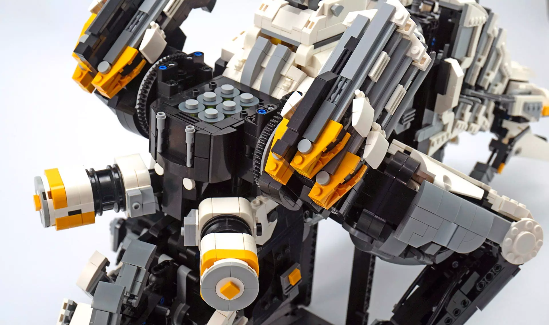 LEGO Thunderjaw haunches, lanceur de disque