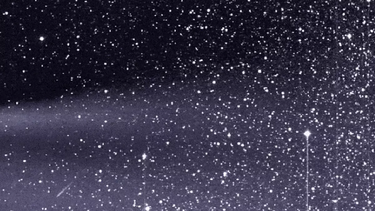 Rester af kometen C/2019 Y4 (ATLAS), der suser forbi solen