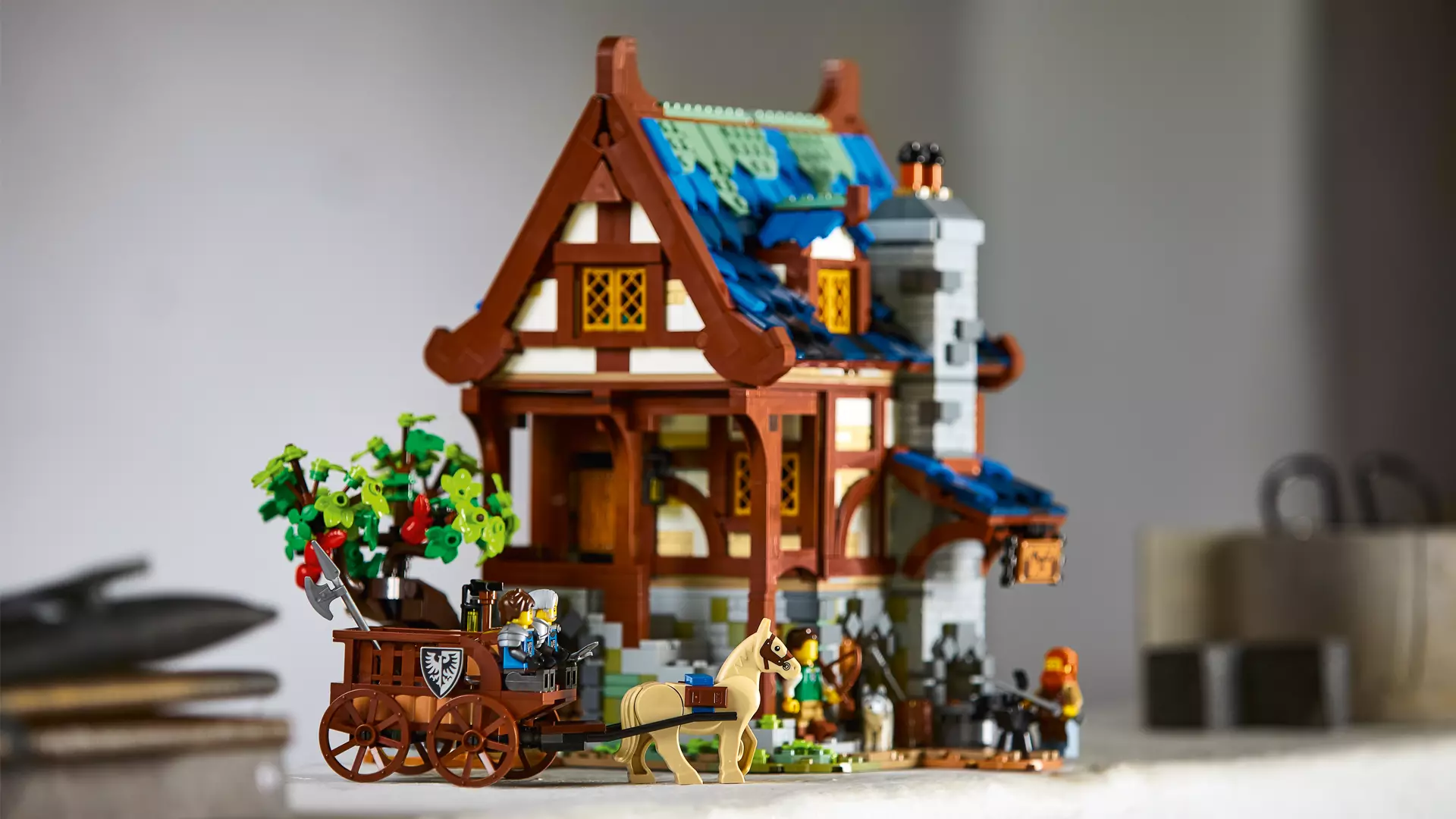 [Aktualizované: Vyšlo teraz] Let's Get Medieval: LEGO's New Blacksmith oslavuje stredovek