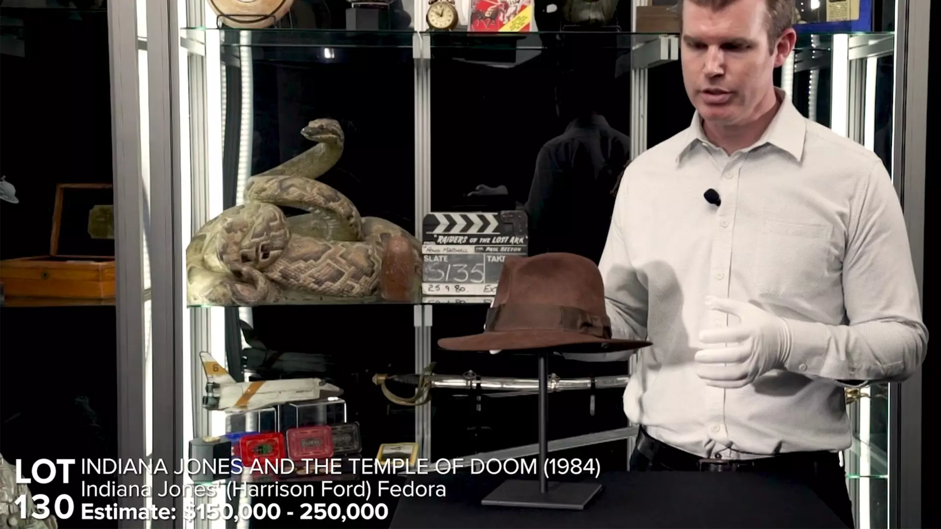 Ia Milik dalam Muzium: Fedora Indiana Jones Dibeli dengan harga $300,000