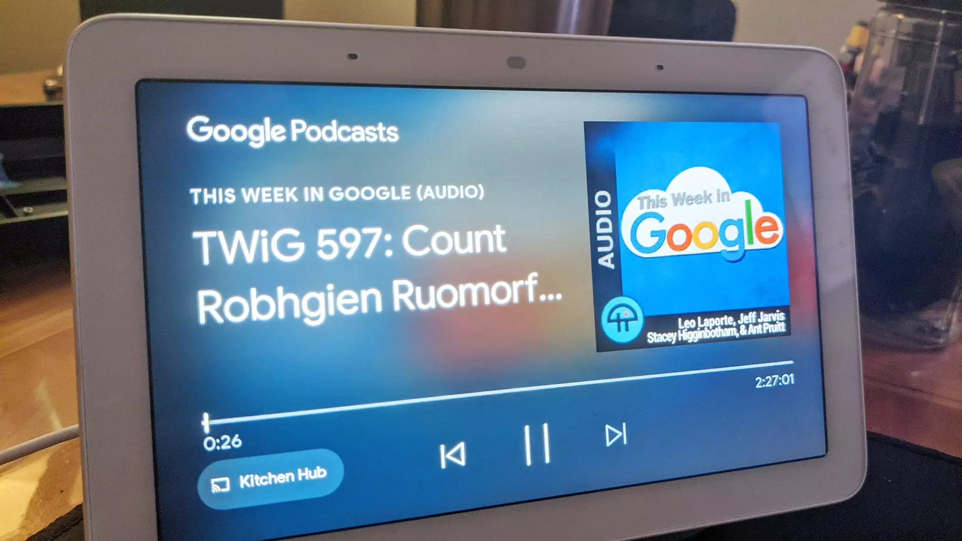 Google Əsas ekranda Google Podcasts