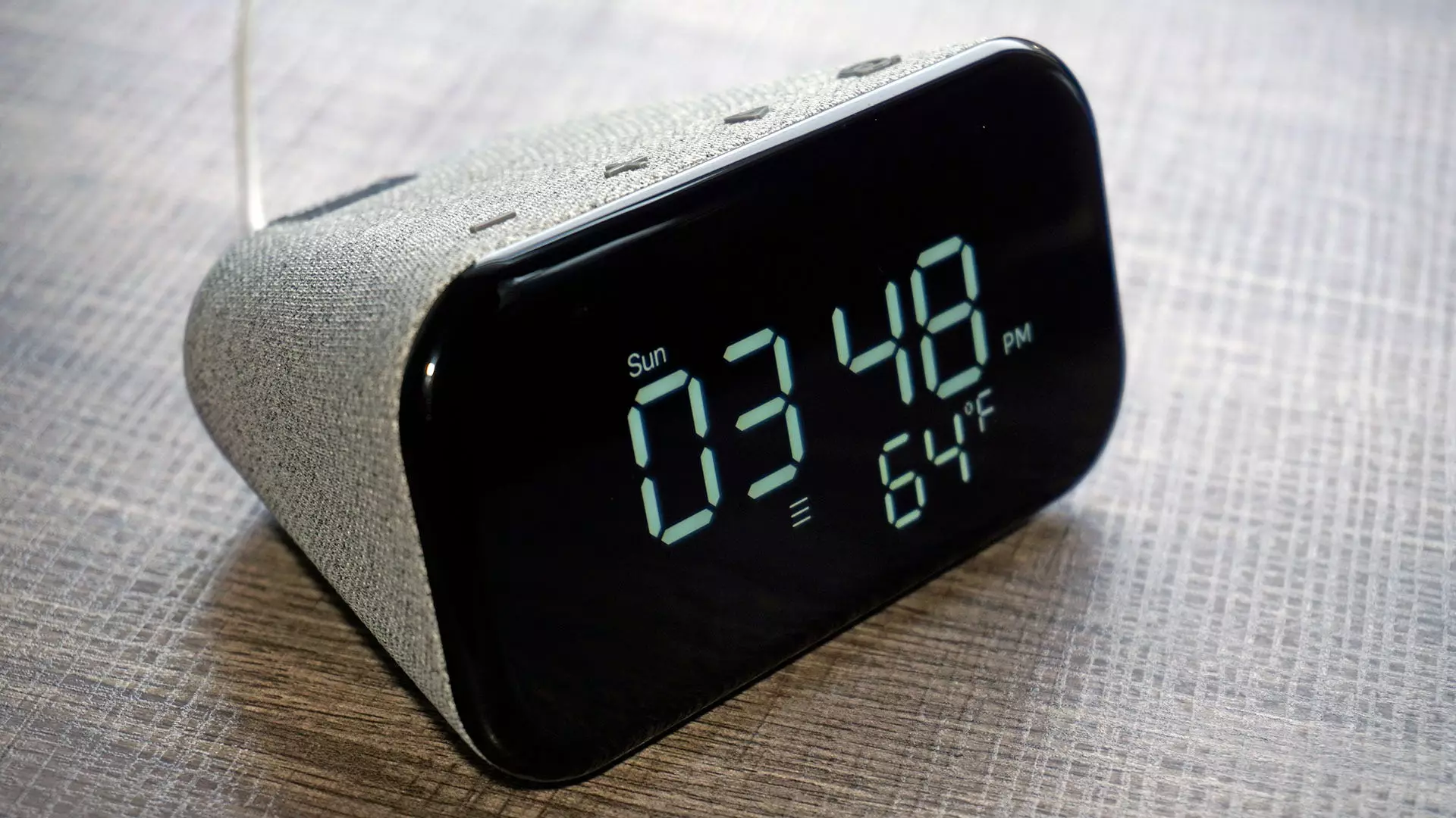 Lenovo Smart Clock Essential Review. Սպասեք վաճառքի օրիգինալով