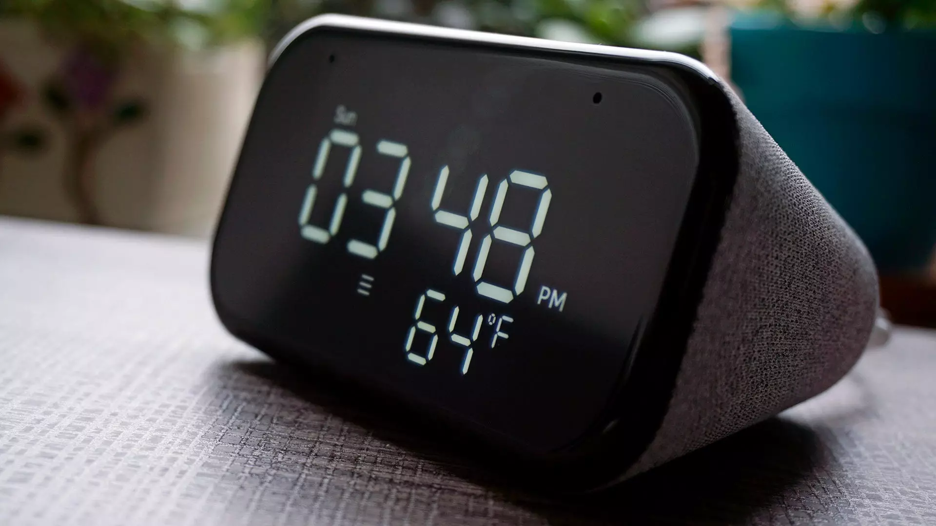 Lenovo Smart Clock Essentiali ekraan