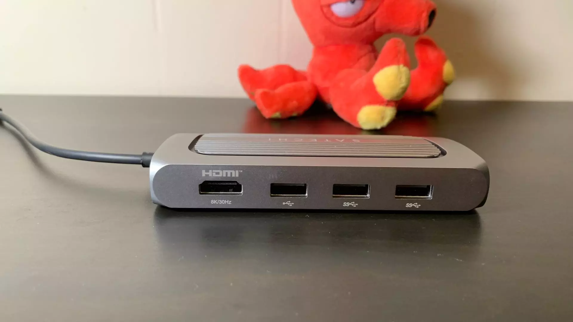 8K HDMI ସହିତ ସାଟେଚି USB-4 ମଲ୍ଟିପୋର୍ଟ ଆଡାପ୍ଟର |