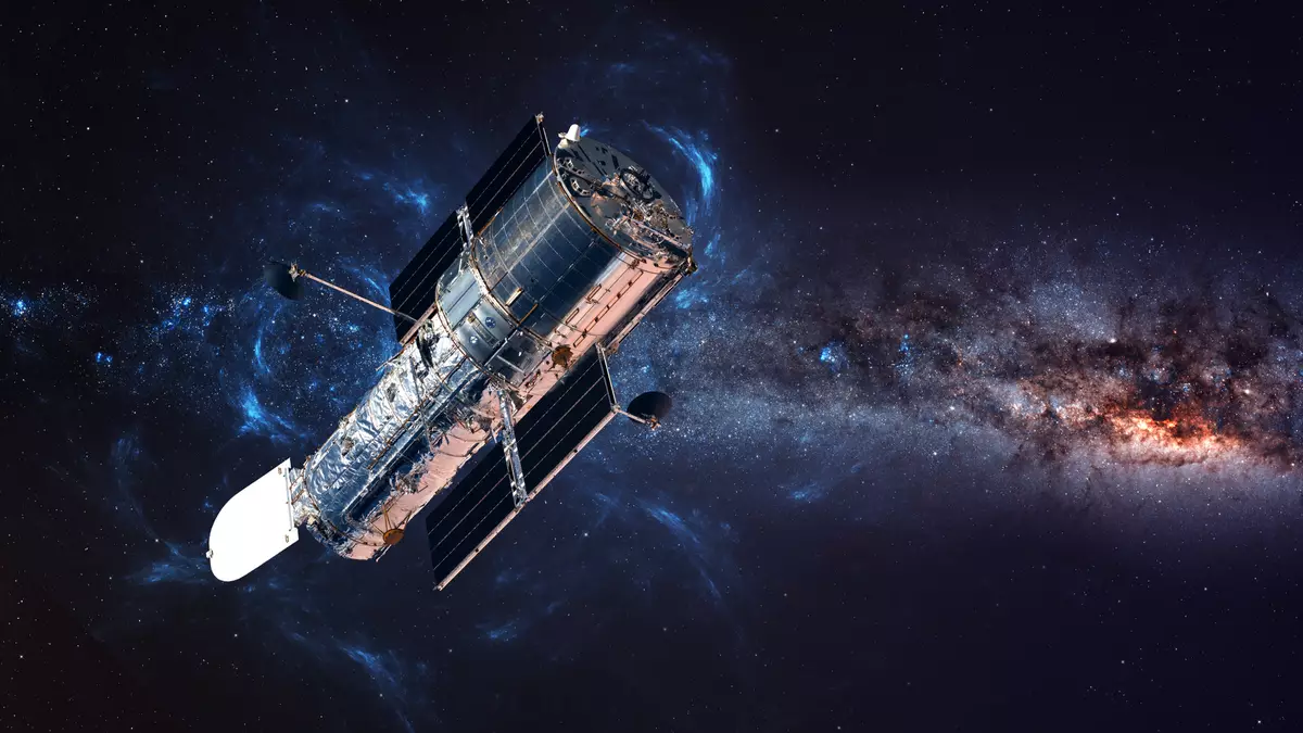 Teleskop Spasi Hubble dina orbit, kalayan unsur gambar anu dilengkepan ku NASA
