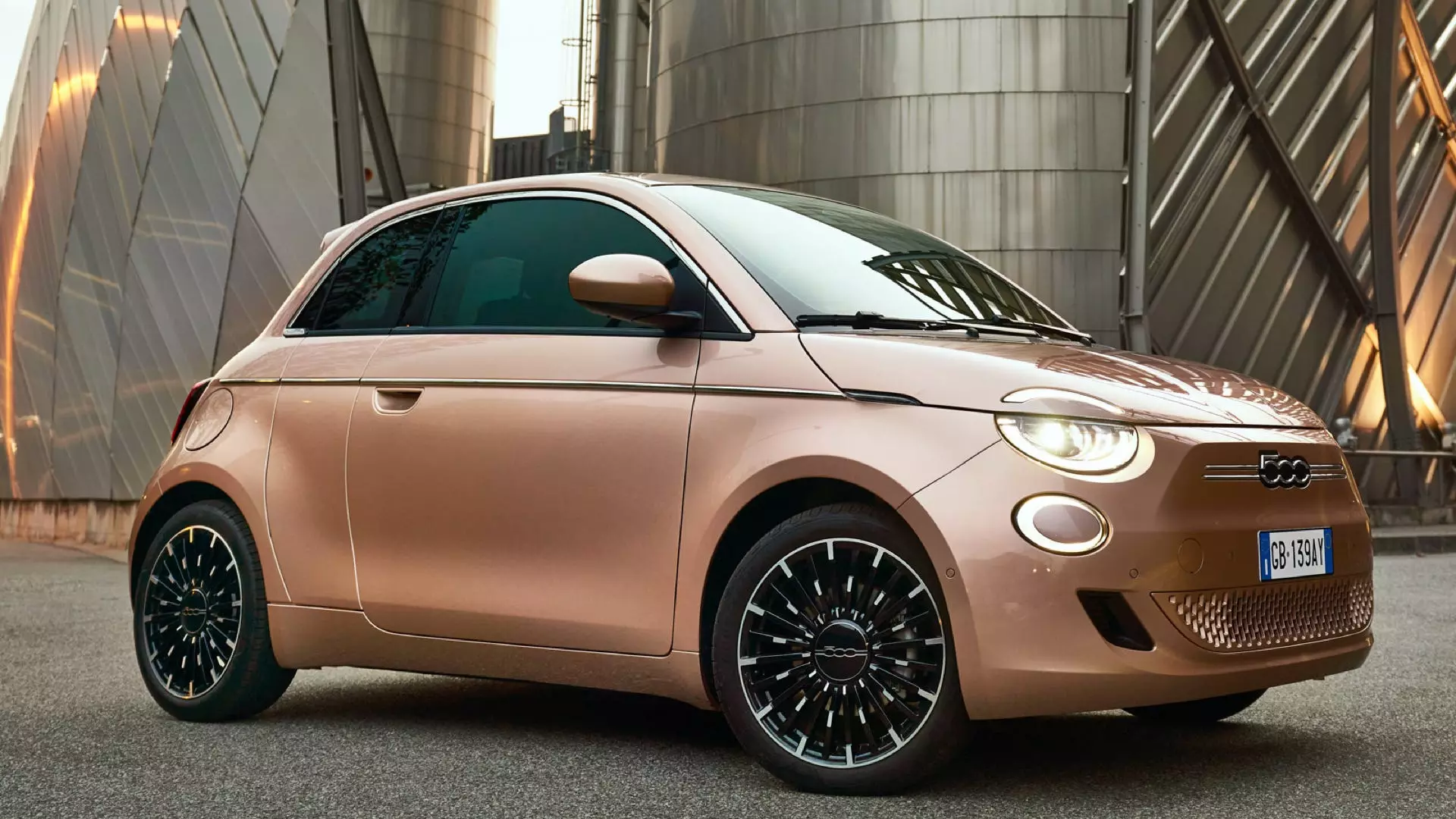 Fiat Akan Bertransisi ke Semua Kendaraan Listrik Mulai 2025