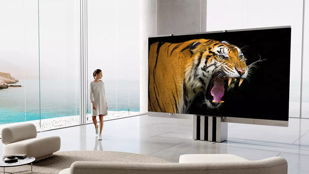 C-Seed 165-duim MicroLED TV in groot sitkamer