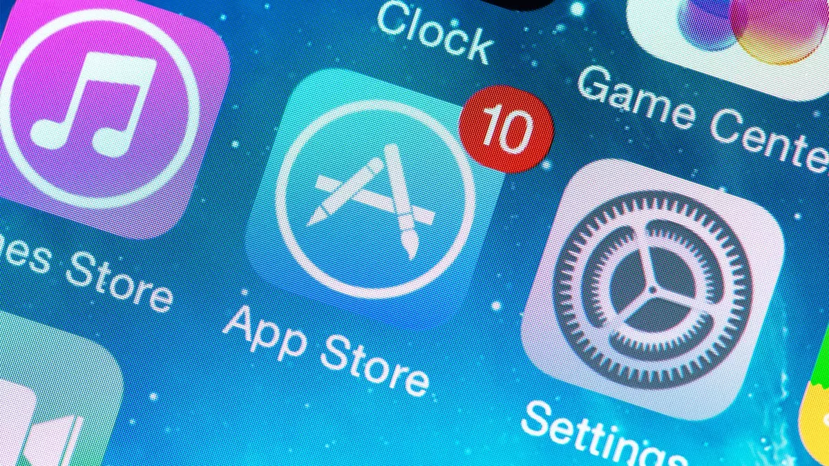Telefon ekranında App Store simgesi