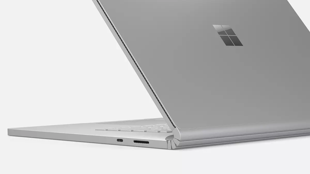 Surface Laptop 3 séð aftan frá.