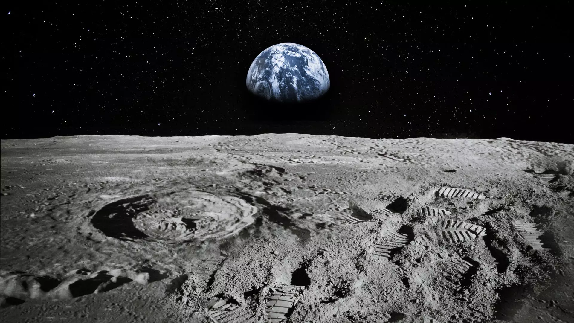 Neue Studien zeigen das Vorhandensein von Wassereis, das direktem Sonnenlicht auf dem Mond ausgesetzt ist