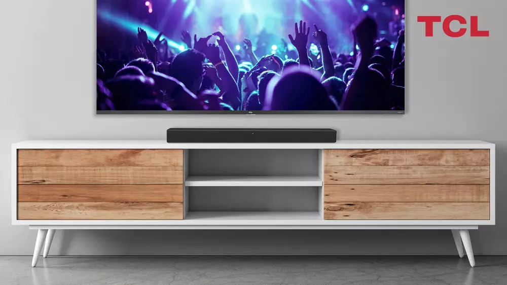TCL debutuje svoj Alto R1 Smart Soundbar a rad XL televízorov Roku