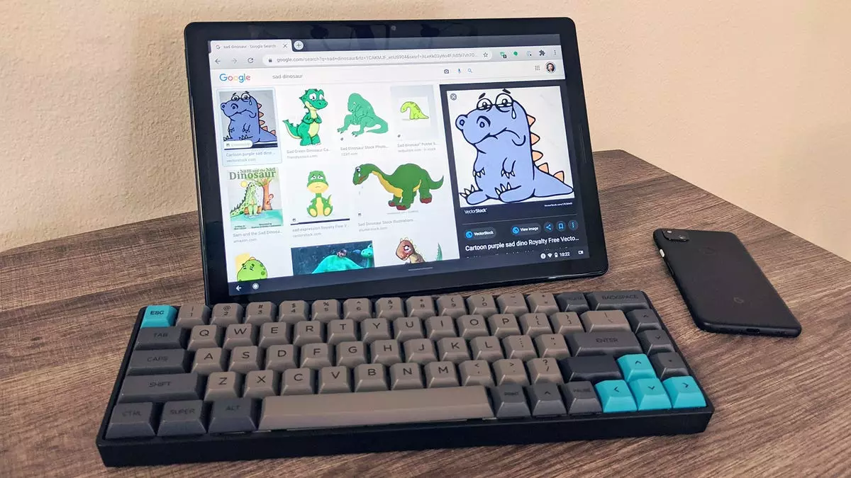 Pixel Slate dengan keyboard dan ponsel