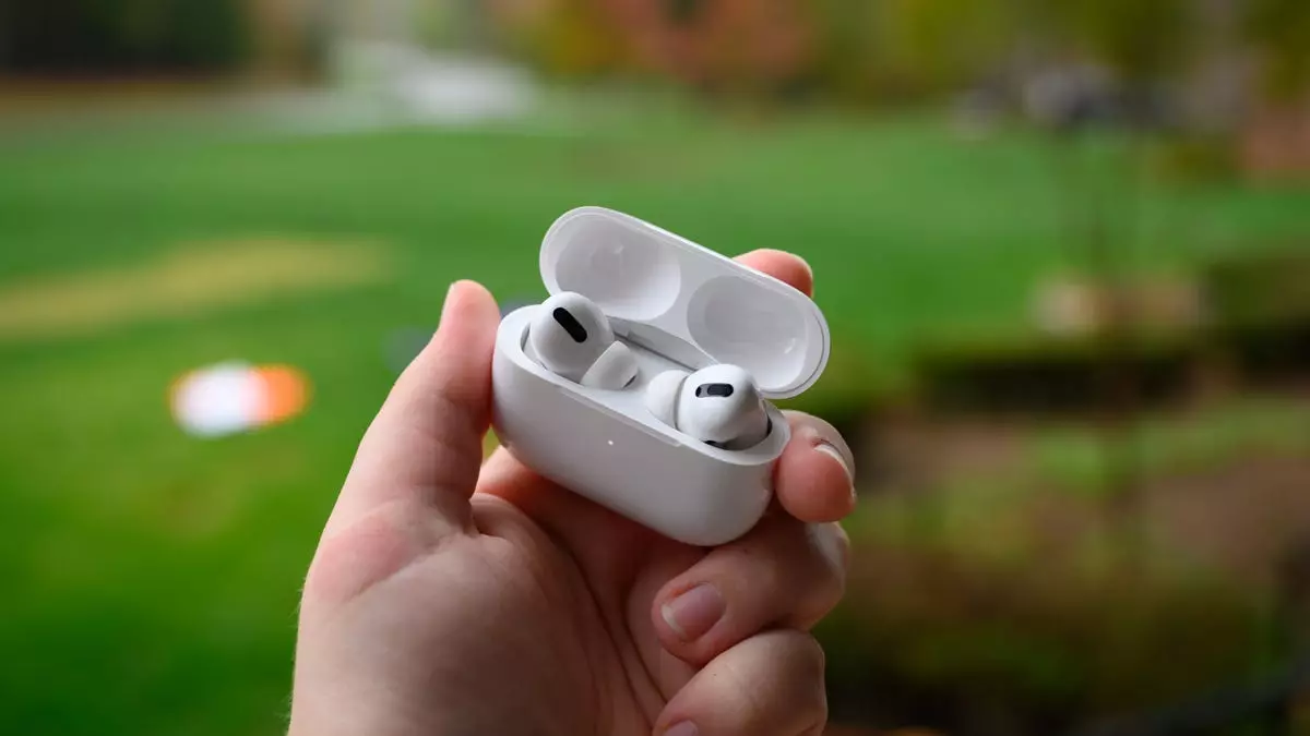 Apple AirPods Pro Buds opladen