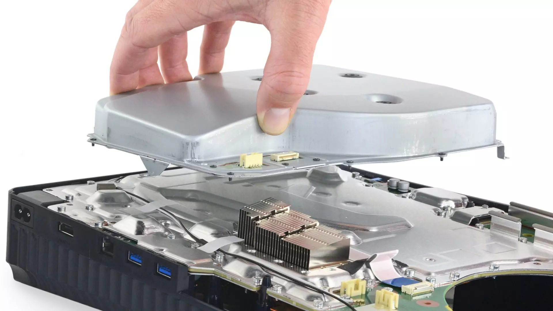 iFixit teardown tal-PS5: disc drive