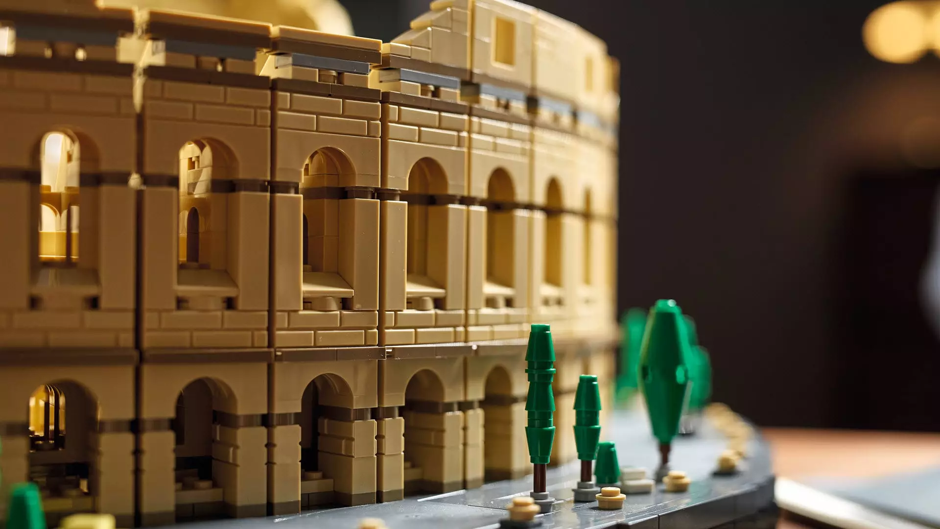 ภาพโคลสอัพของ LEGO colosseum