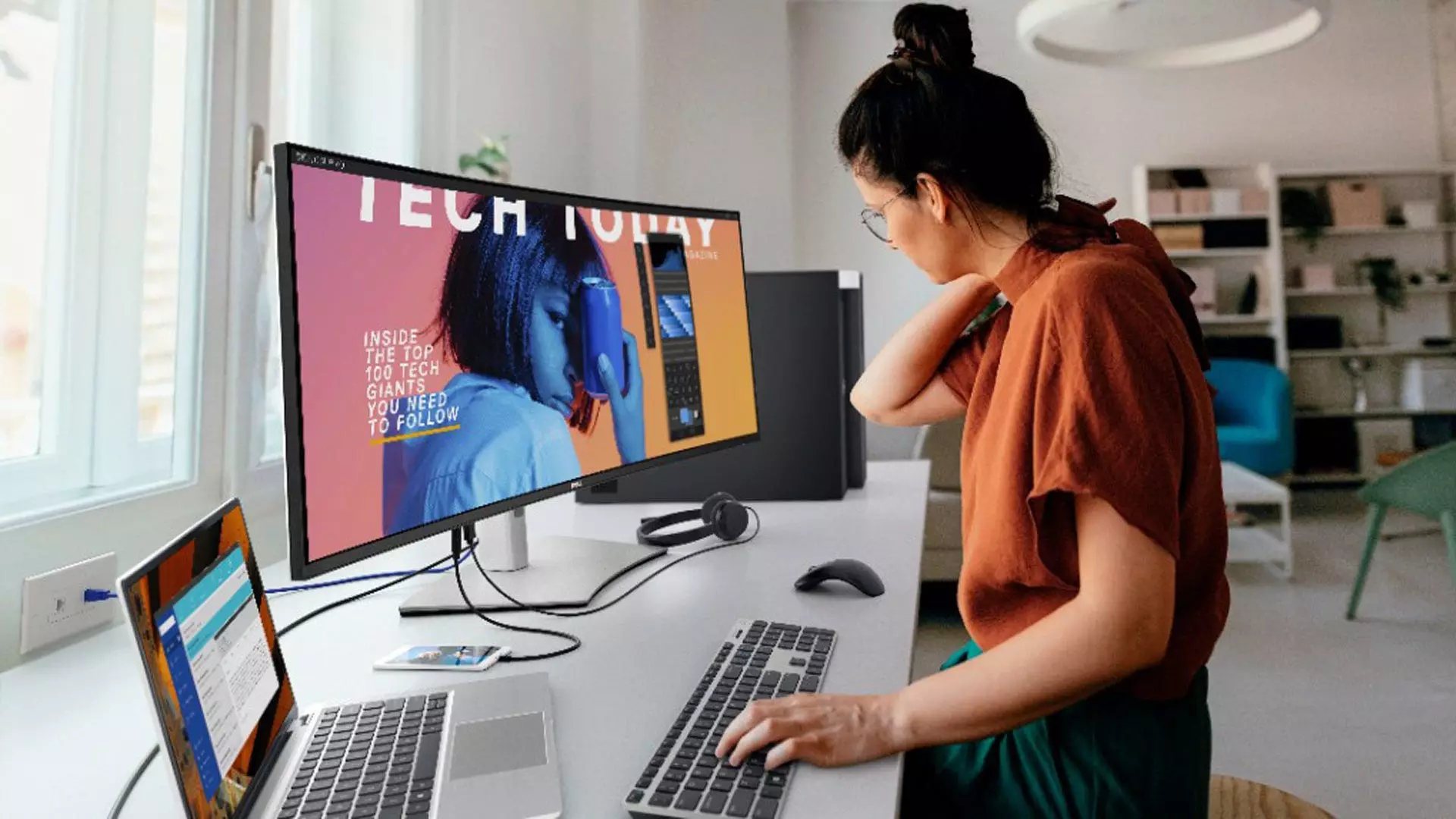 A liña de monitores Dell 2021 inclúe cámaras web integradas e unha pantalla táctil de 65 polgadas