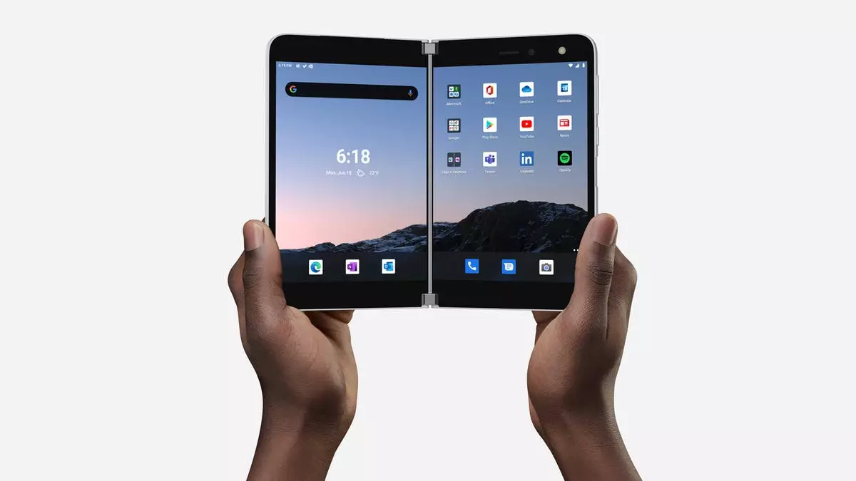 Duo Surface, dibukak kanggo mbukak loro layar.