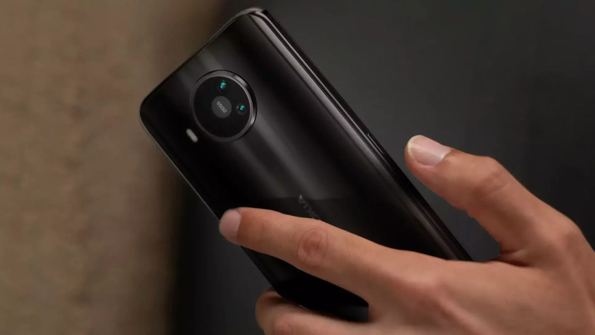 Nokia 8 V yang Besar Didatangkan ke Verizon dengan harga $700, Kamera 64MP Di Tunda