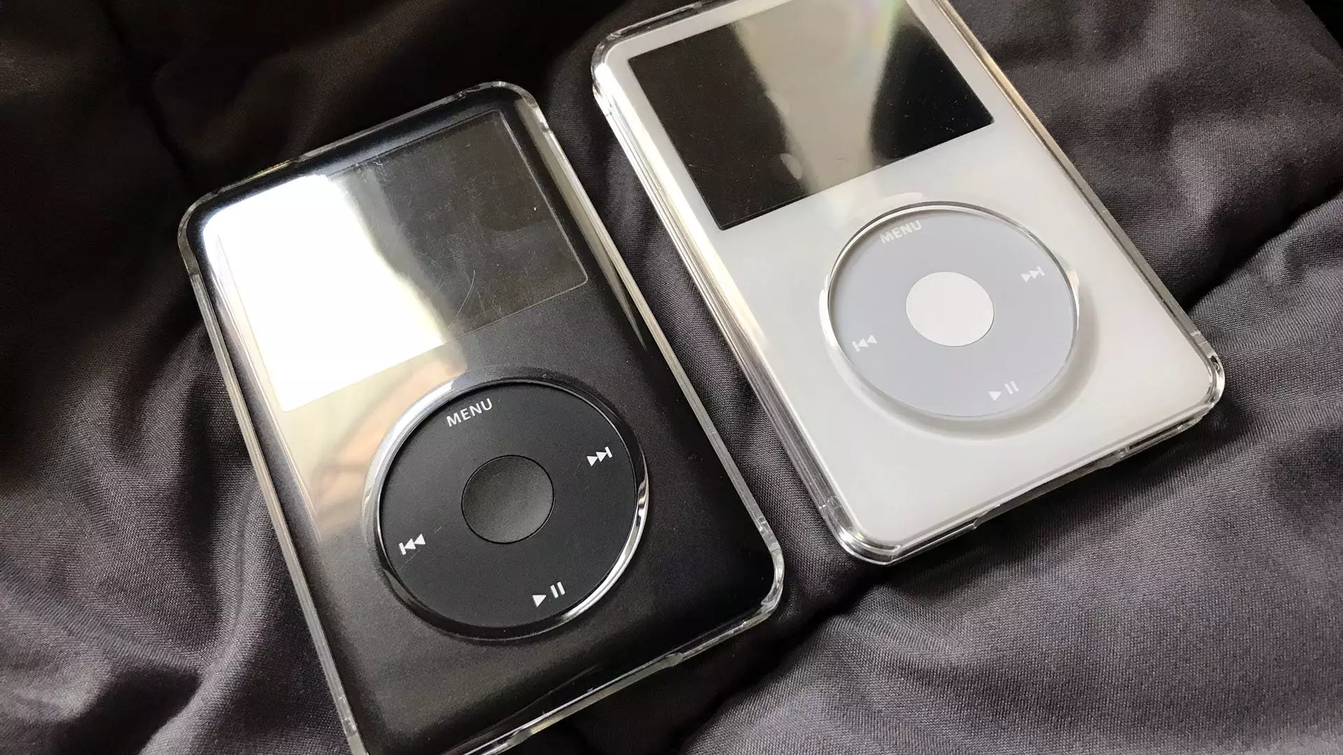 Na Fesoasoani Apple i le Malo o Amerika e Fausia se iPod Modded