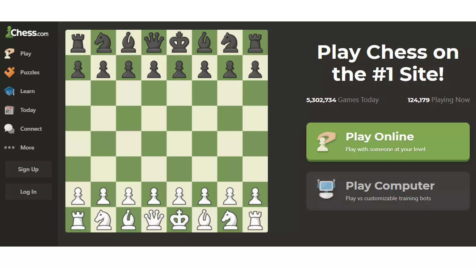chess.com முகப்புப்பக்கம் விளையாட்டை விளையாடுவதற்கு அல்லது பதிவுபெறுவதற்கான விருப்பங்களுடன்