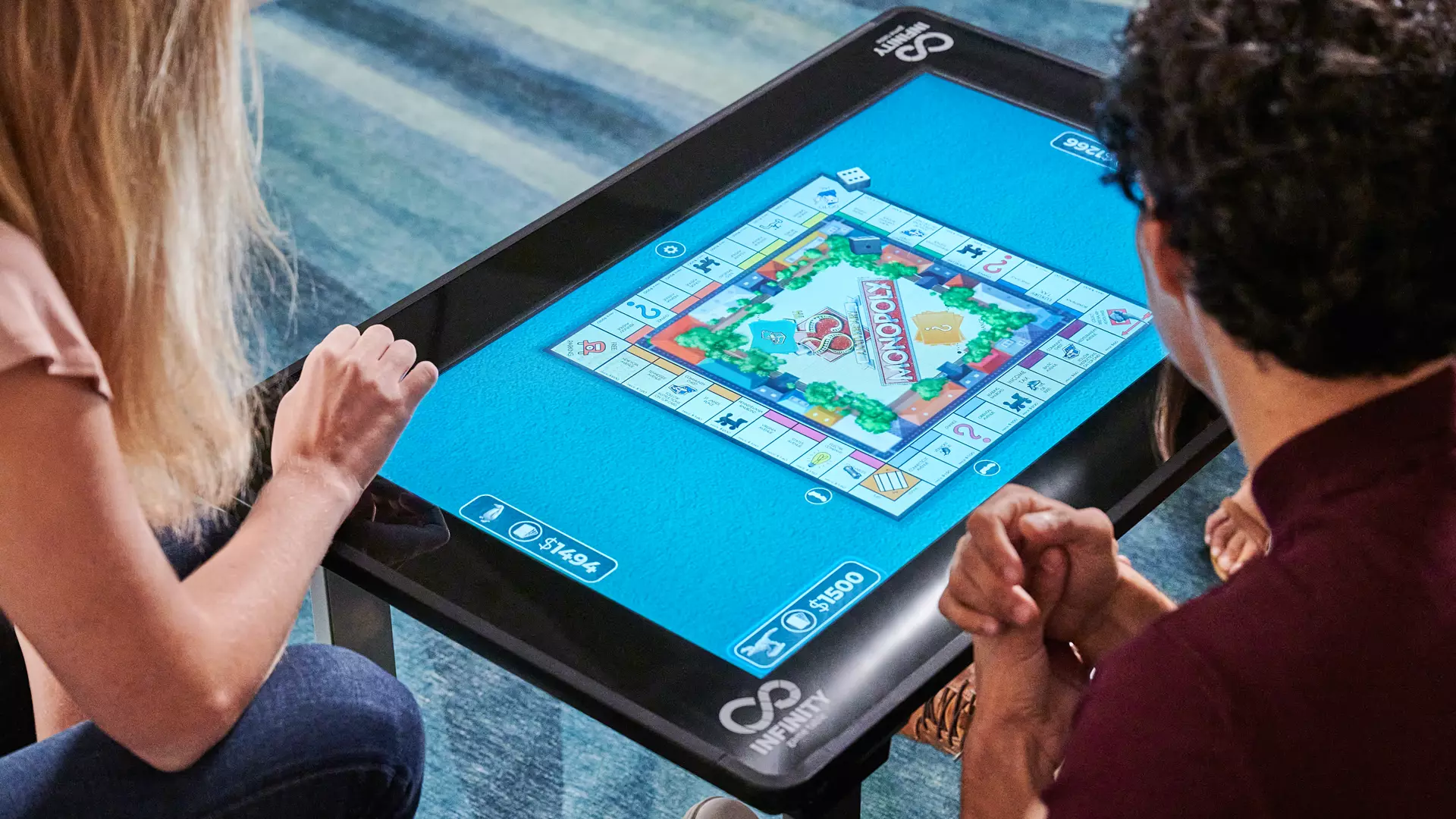 يضرب Infinity Table من Arcade1Up منصة Kickstarter بألعاب لوحية مجانية وحصرية