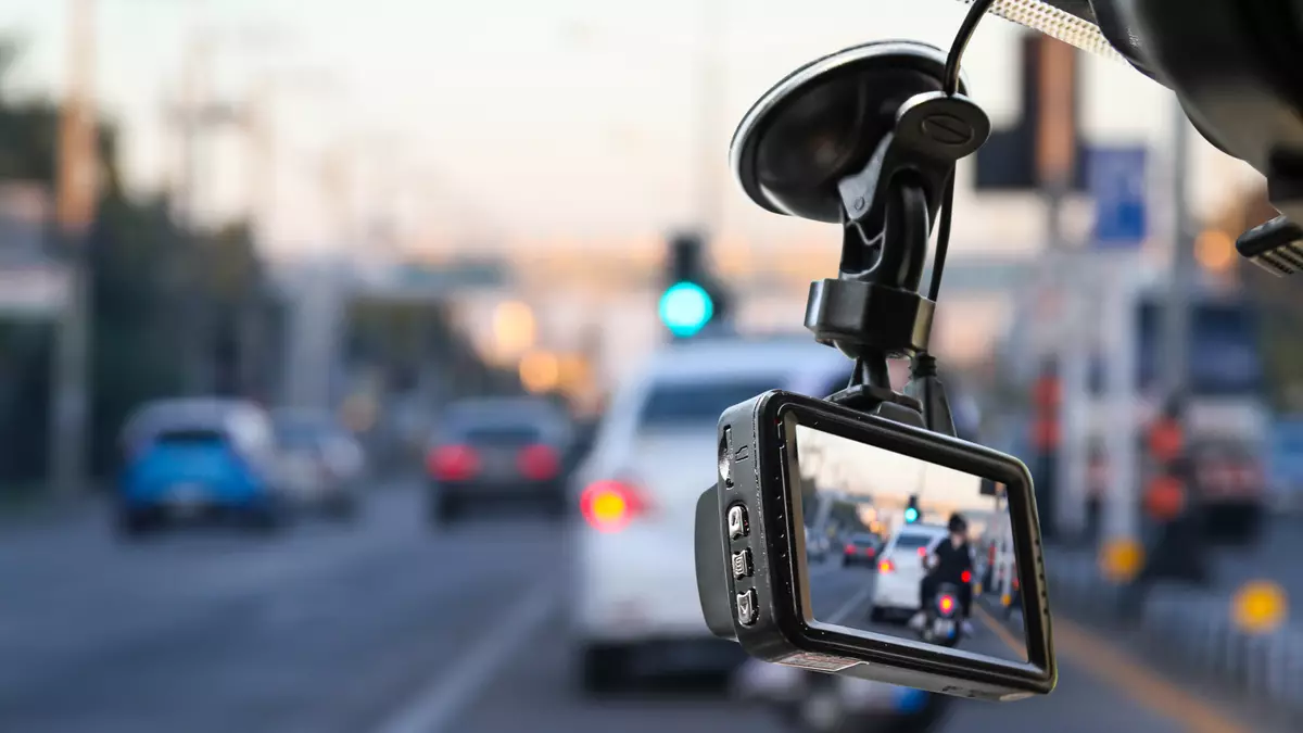 Dash cam kamera saugumui eismo įvykio metu
