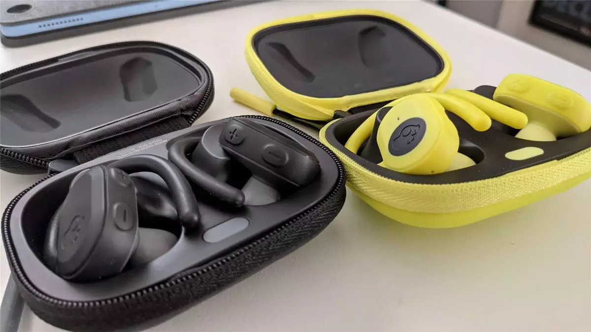 Ακουστικά Skullcandy Push Ultra σε μαύρο και κίτρινο χρώμα