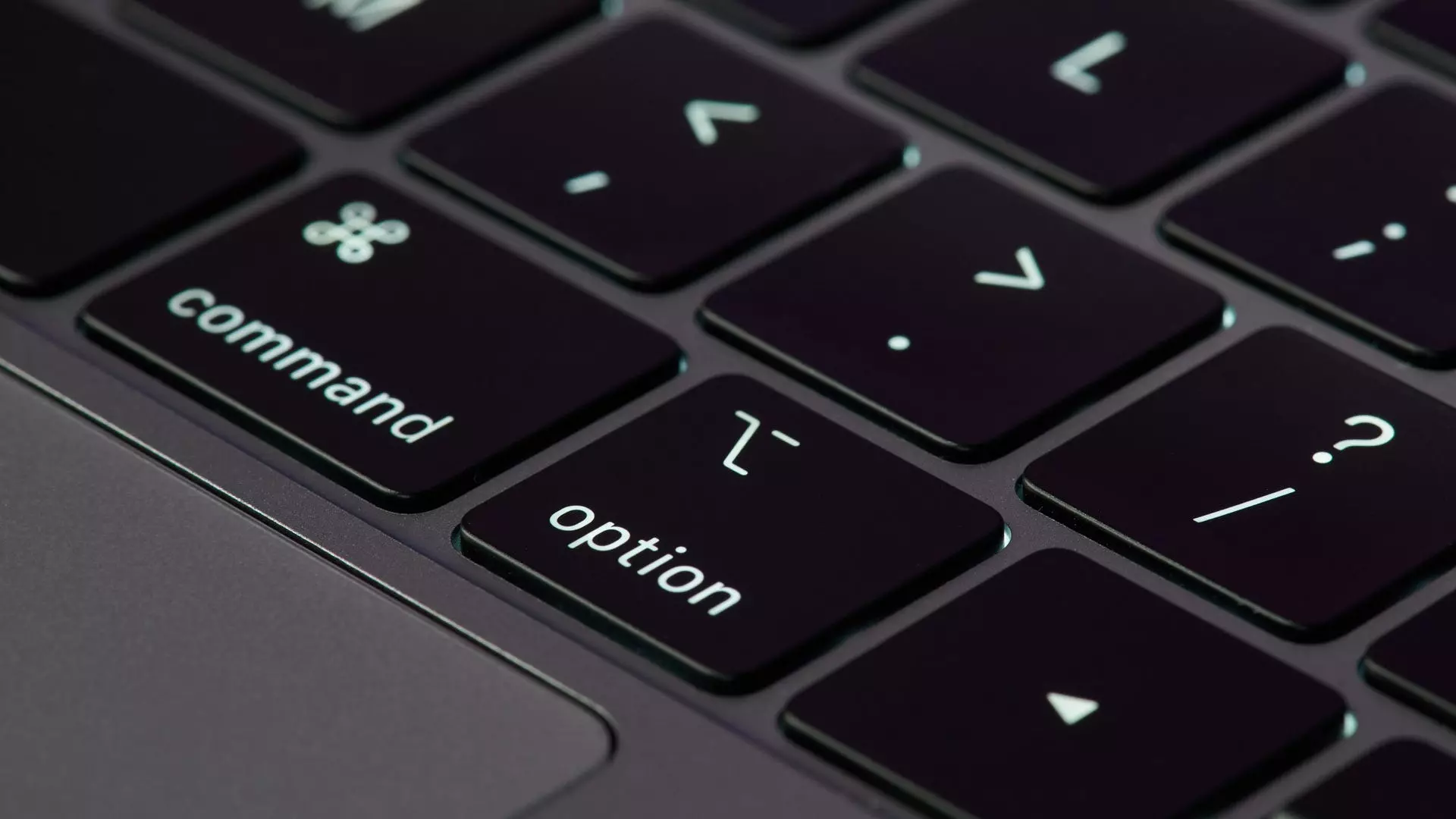 Совет: вы можете переназначить клавиши Alt, Control и Windows в Chrome OS и macOS