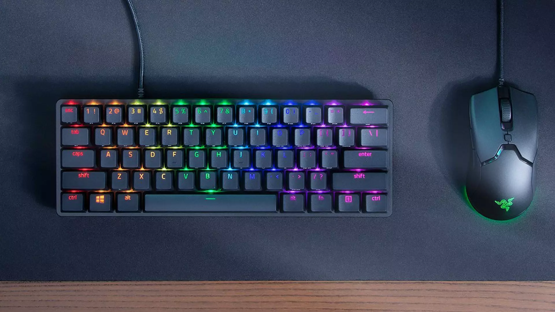 Razer reduz seu teclado para jogos Huntsman para o tamanho popular de 60%
