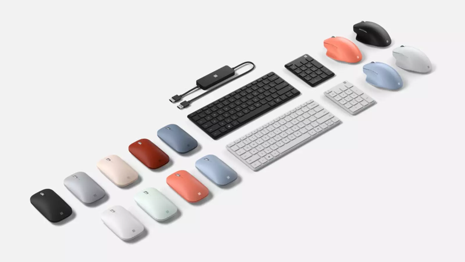 Microsoft-sleutelborde, numpads, 'n ergonomiese muis en 'n mobiele muis, en 'n 4K Wireless-skermadapter.