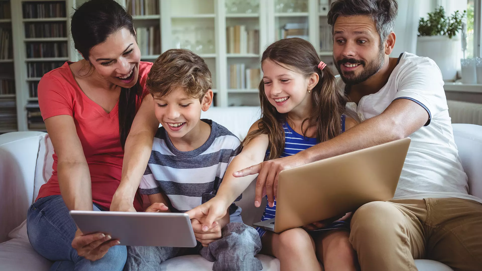 Bu Web Tabanlı Aile Planlarıyla Çevrimiçi İhtiyaçlardan Tasarruf Edin