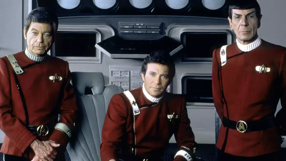 Wêneyek Kirk, Bones, û Spock.