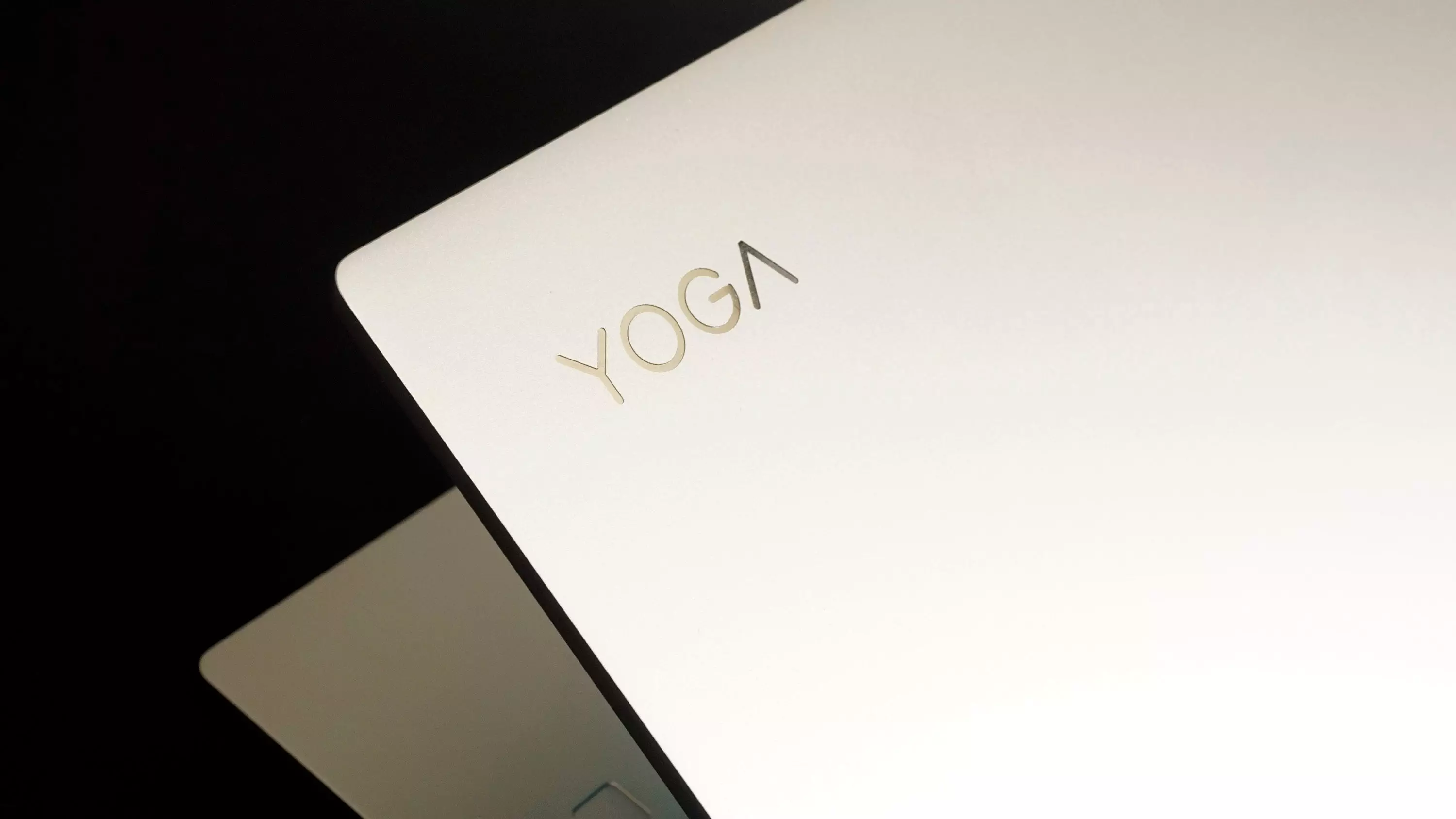 Yoga lid logo