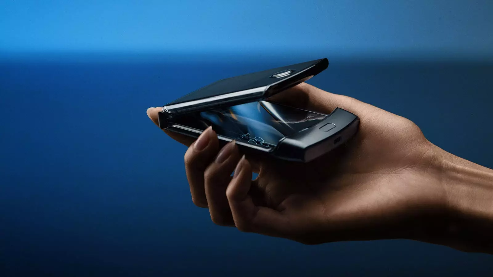 Ja çfarë dëshiron të dini Motorola për ekranin e palosshëm të razr