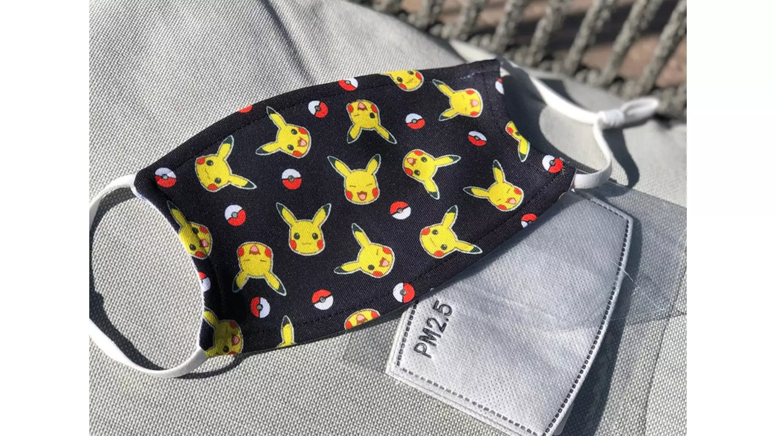 Najbolje pokemon maske za lice pikachu bulbasaur eevee charmander squirtle isto timska raketa legendarni pokemon starter pokemon trava tip vatra tip vode