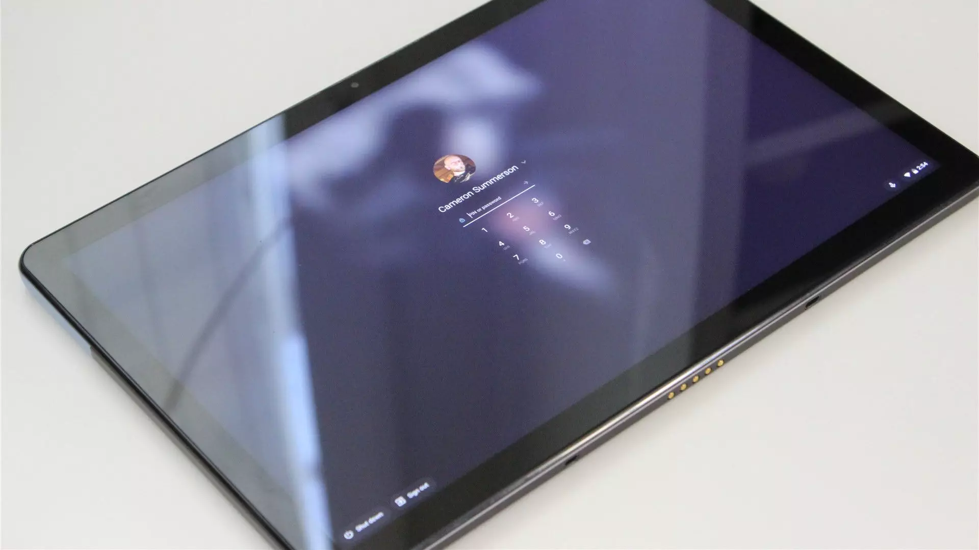Die Lenovo IdeaPad Duet in tabletmodus