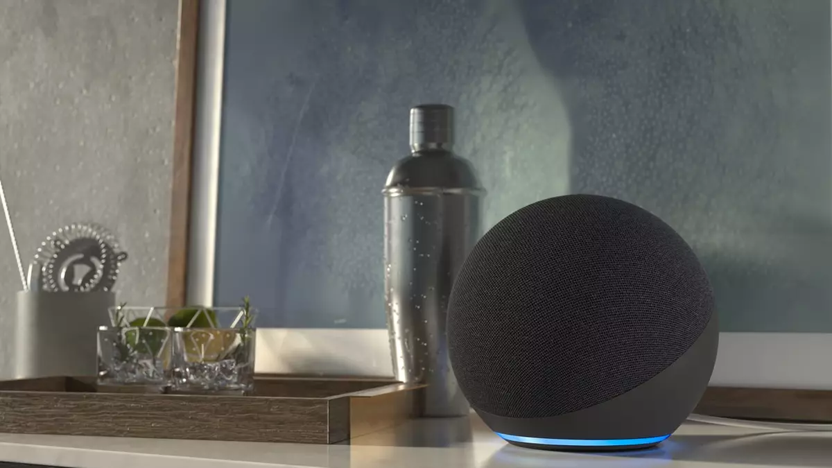 Amazon Alexa მოწყობილობა სახლში კონტრტოპზე