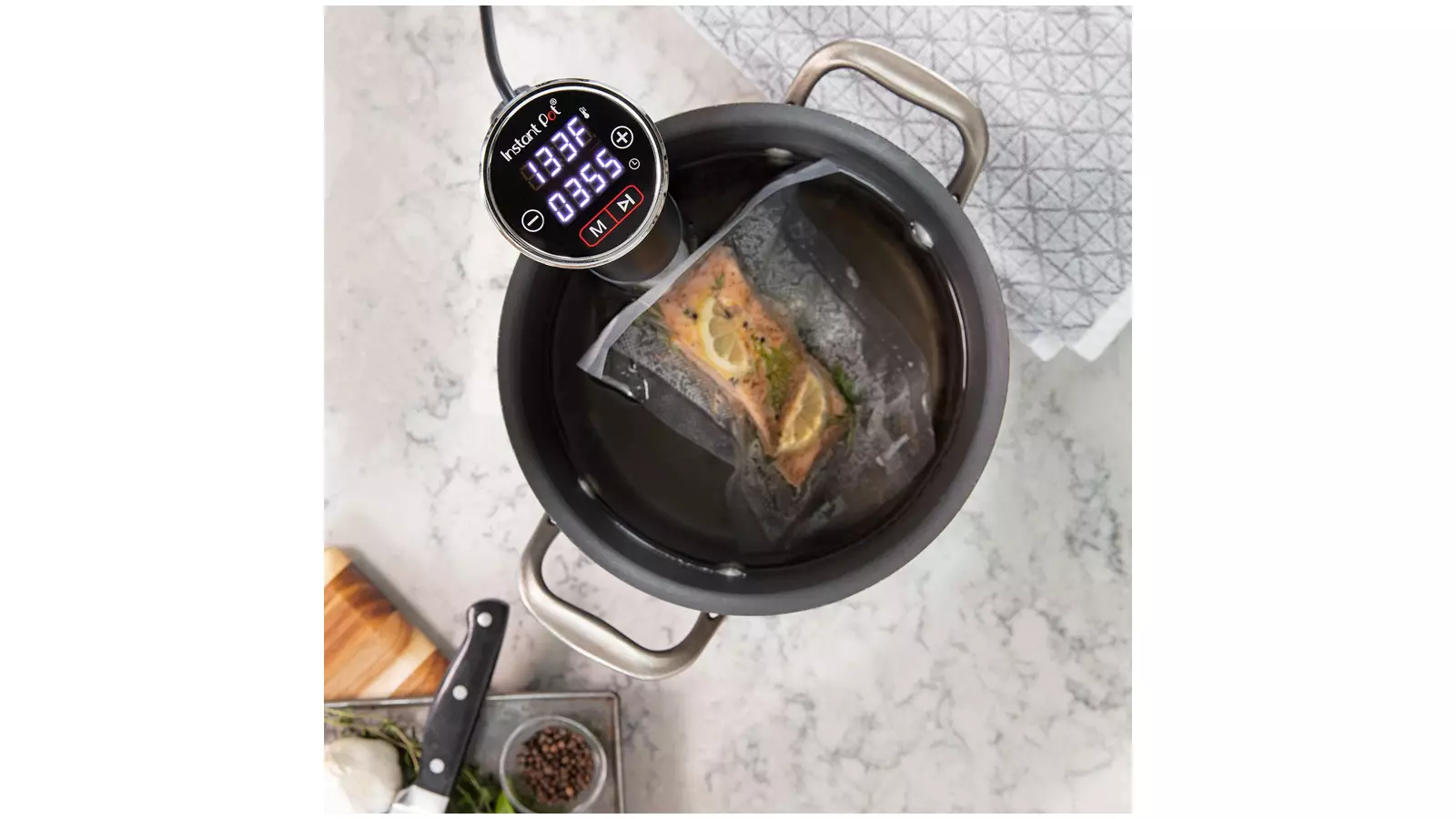 Instant Pot Sous Vide bestes Sous Vide für den Vatertag 2020 einfach zu bedienen kann an Instant Pot angehängt werden kocht bis zu 10 Stunden bei bis zu 195 Grad Fahrenheit