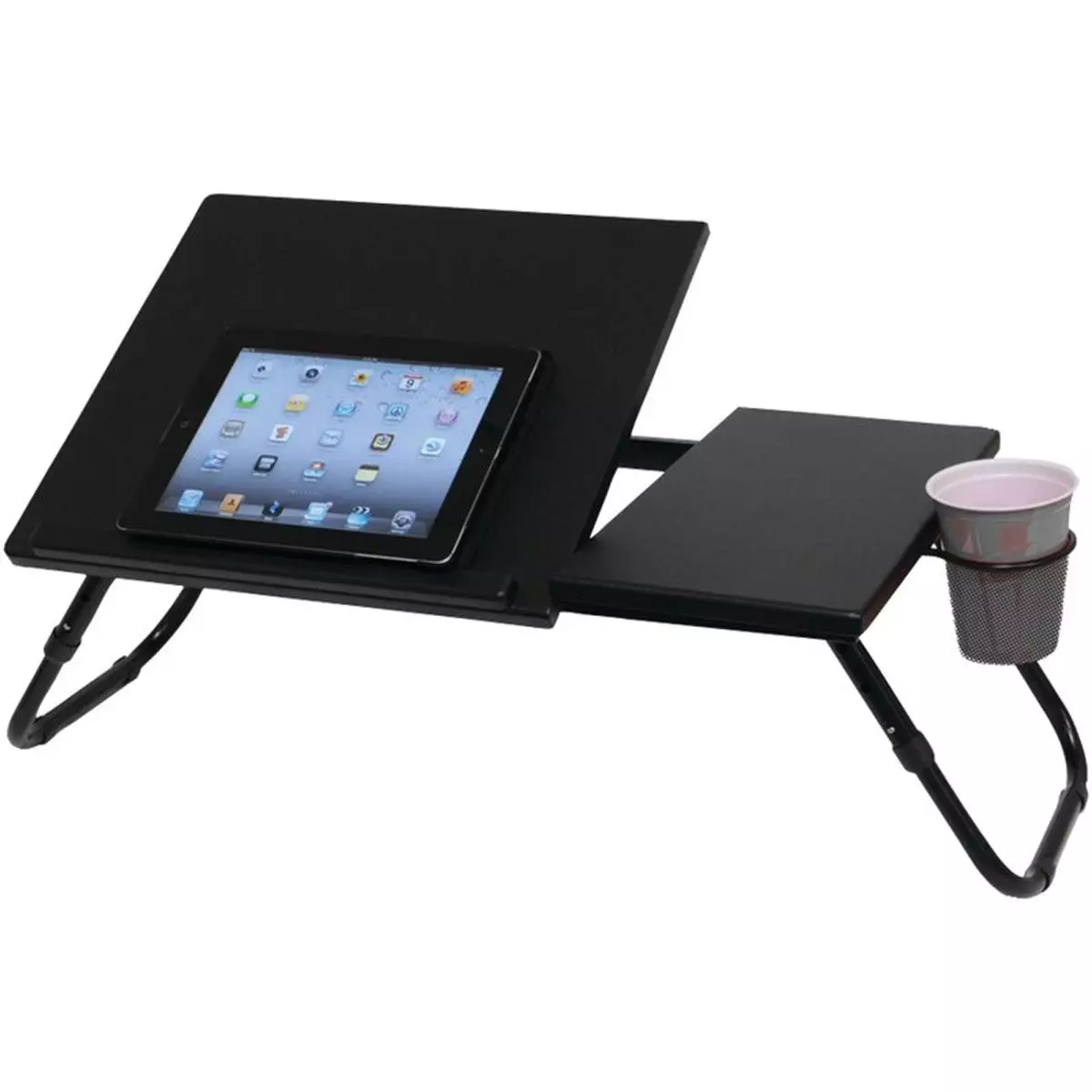 Il vassoio per laptop Symple Stuff con un tablet sulla parte superiore e una tazza di cartone nel portabicchieri.