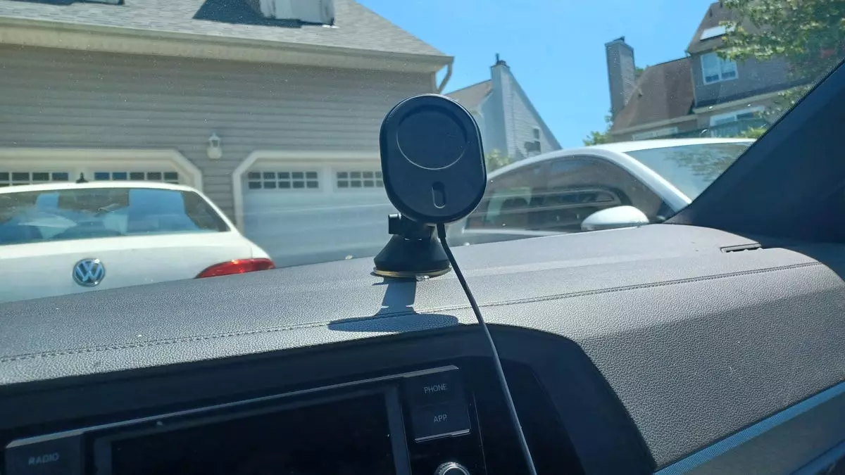 iOttie Velox Magnetic Wireless Charging Dash and Windshield Mount Review on dashoard