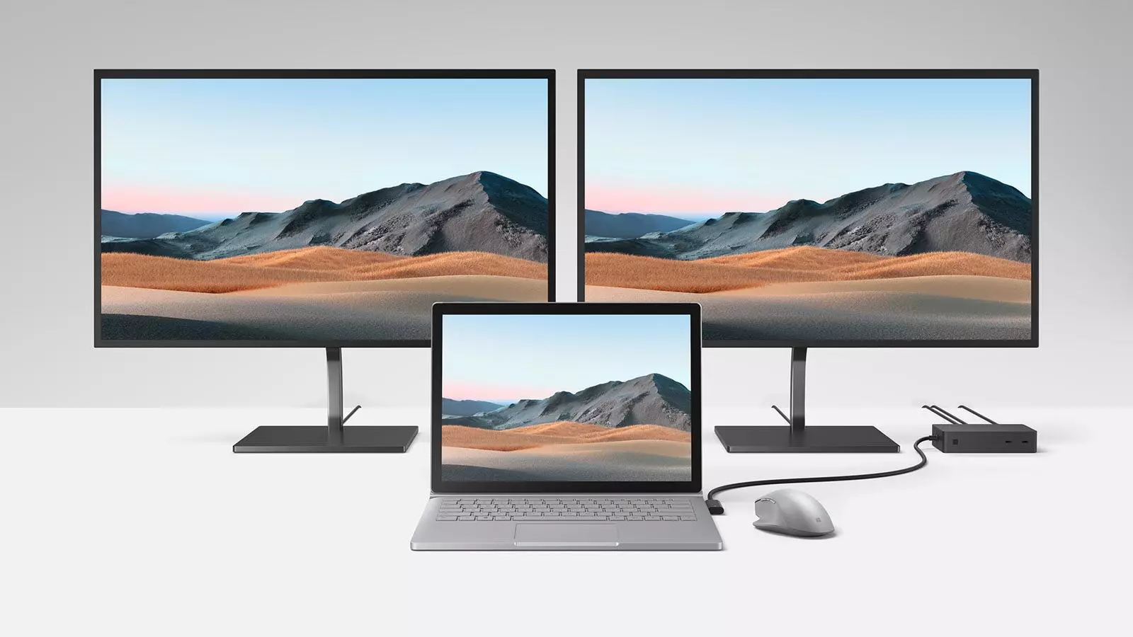 Surface Book 3 通過 Surface Dock 2 連接到兩台顯示器