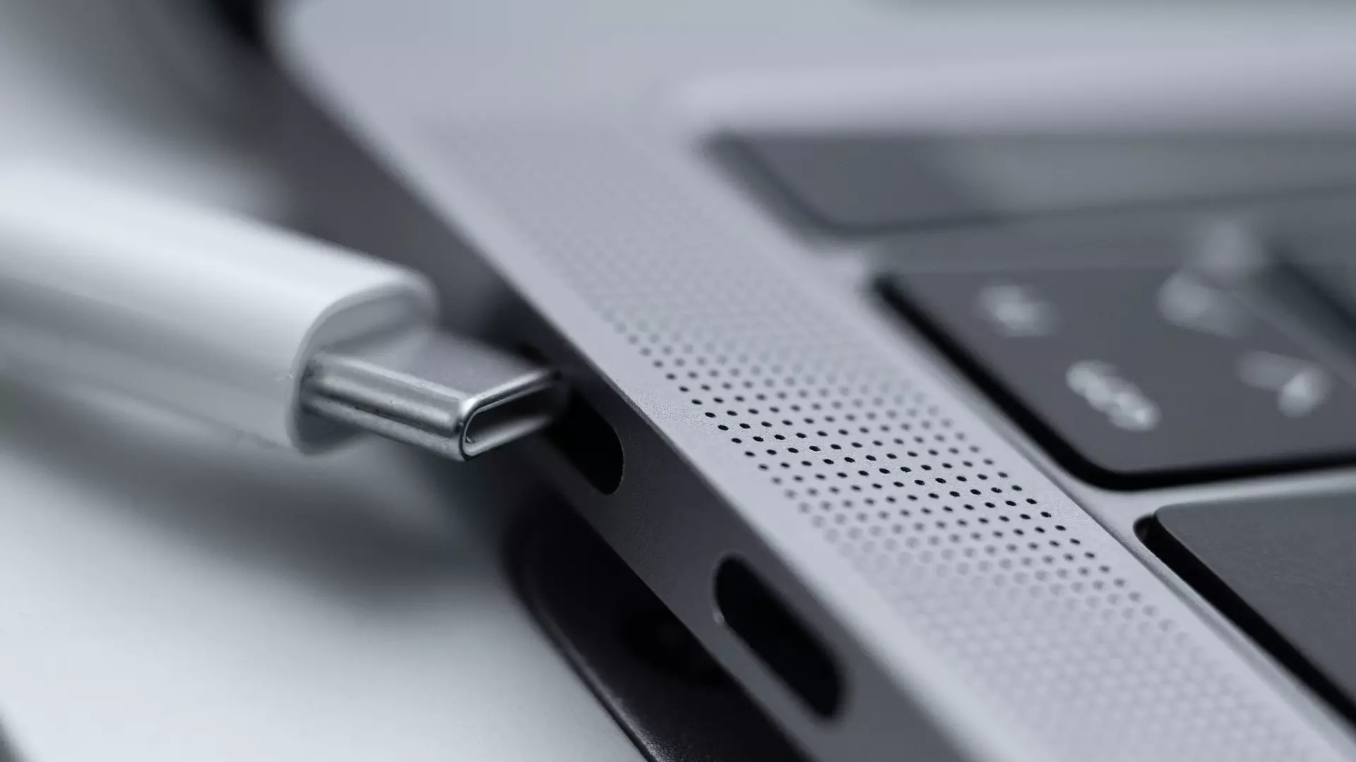5 เครื่องชาร์จ MacBook หลังการขาย USB-C ที่ดีที่สุด