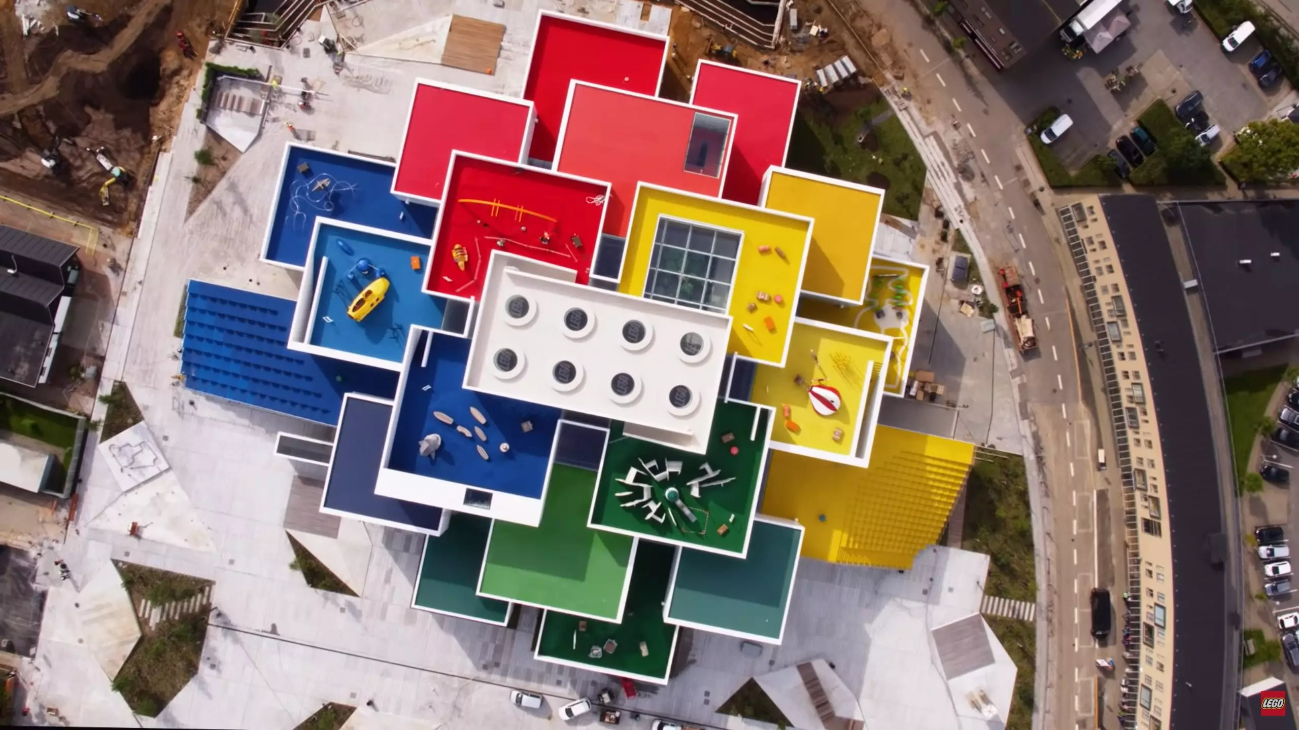 LEGO House, muzej znamke na Danskem, bo to poletje ponujal brezplačne virtualne oglede