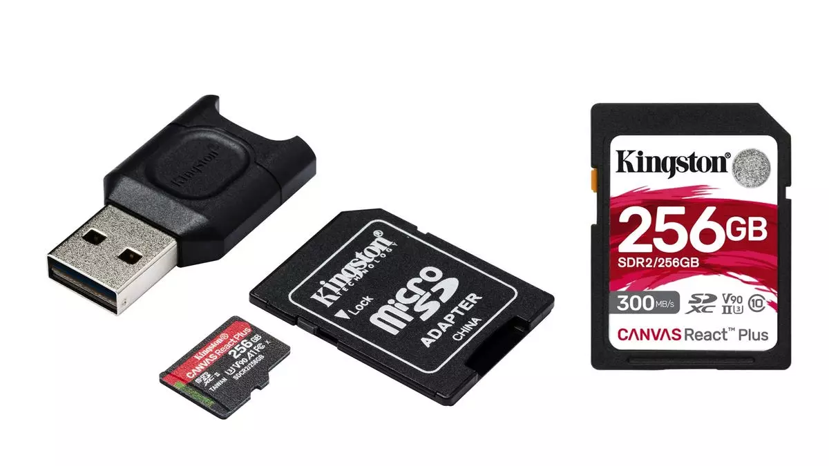 Kartu SD dan MicroSD Kingston Canvas React Plus baru.