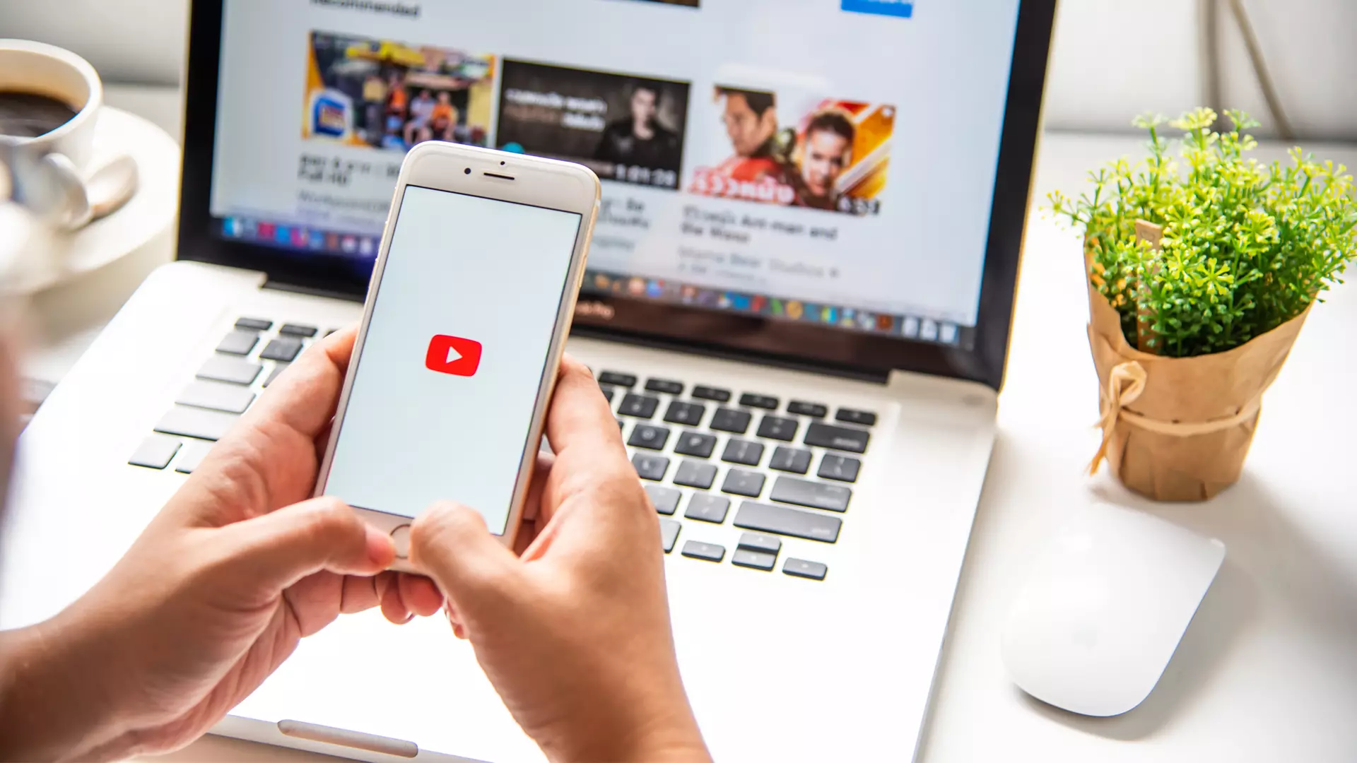 YouTube Mencegah Video Konspirasi Mengaitkan 5G secara Palsu kepada COVID-19