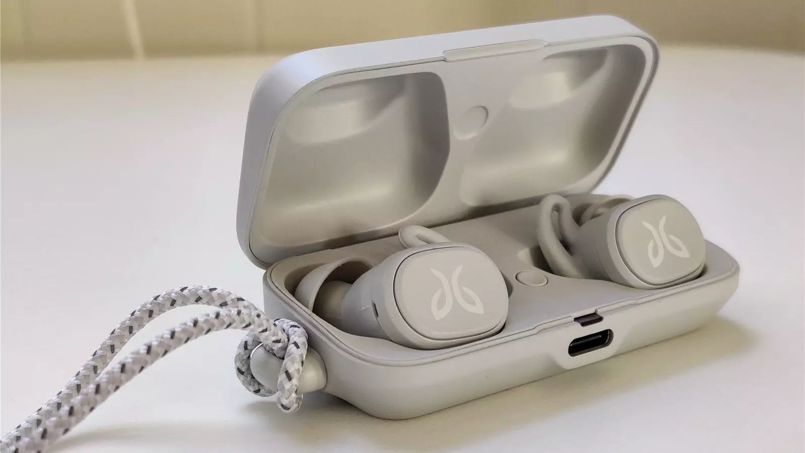 Jaybird Vista е новиот крал на навистина безжични слушалки