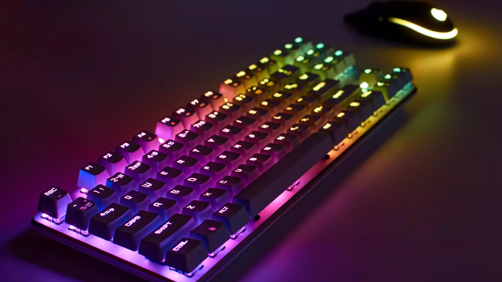 Клавиатураи механикии бозикунии бесими RGB ва муш бо чароғҳои неон дурахшон