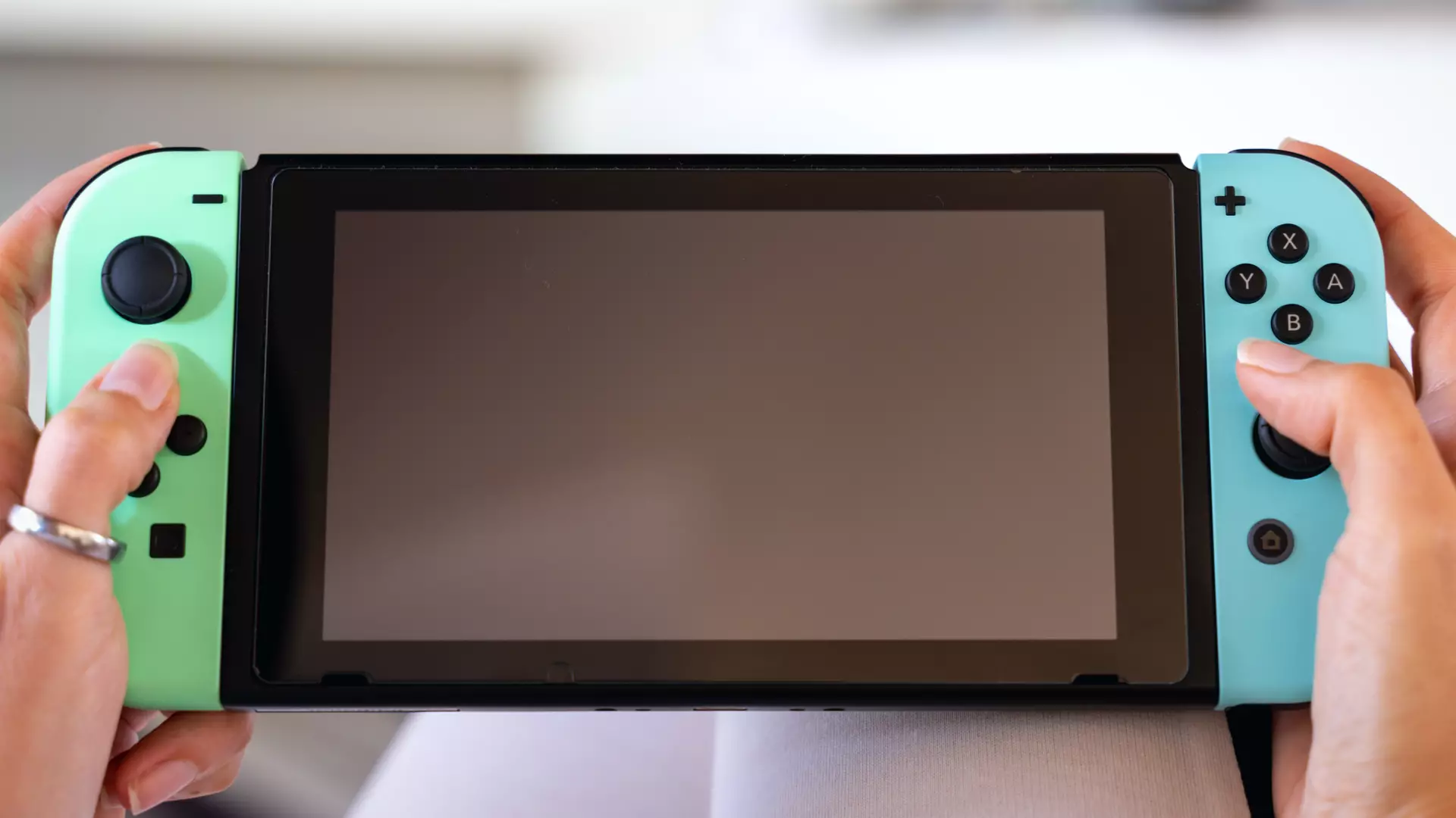 Сиздин Nintendo Switch экран коргоочуга муктажбы?