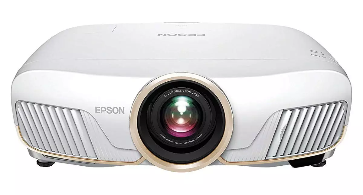 Epson Home Cinema 5050UB.