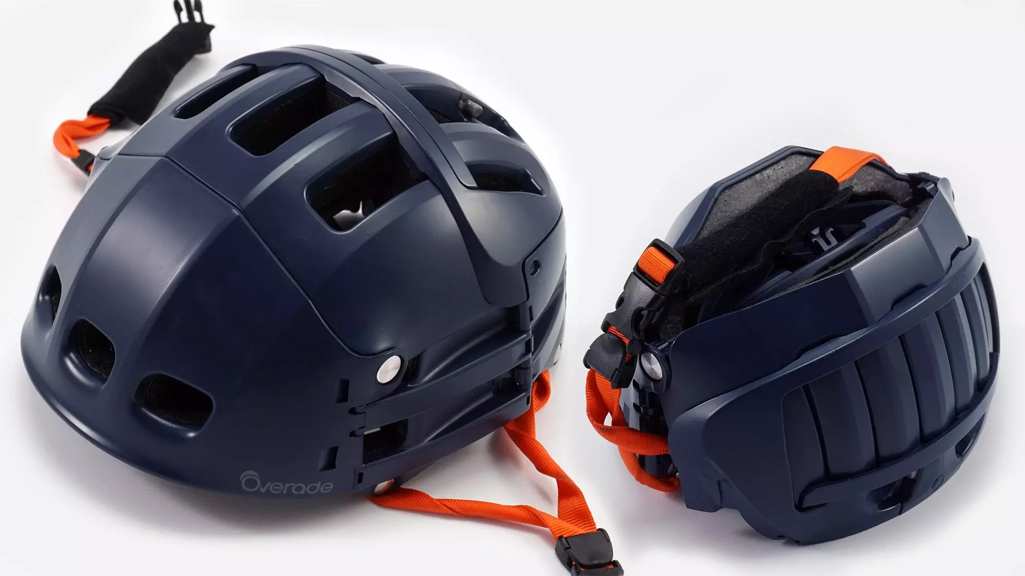 Helmeta e palosshme e biçikletës Plixi është më e mirë në çantën tuaj sesa në kokë